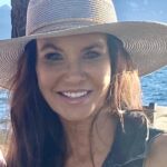 "Robin Theismann: Biography, Age, Husband for 28 years Joe Theismann ...